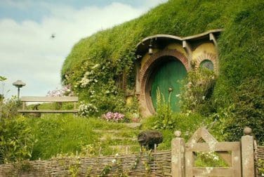 Famous fictional buildings and what they’d cost to build – FLUX MAGAZINE