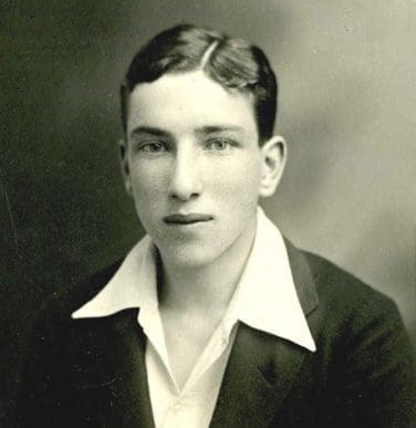 Robert Graves True Story: The Laureate | FLUX MAGAZINE