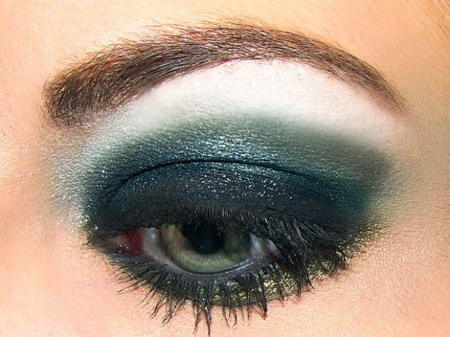 Everything that you need to know about eye primer – FLUX MAGAZINE