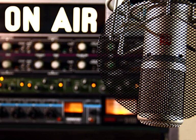 How to Handle Station Management for Your Radio Station | FLUX MAGAZINE